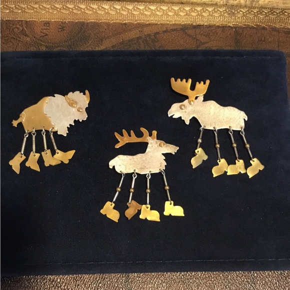 Vintage | Jewelry | Vtg Moose Elk And Buffalo Pins | Poshmark